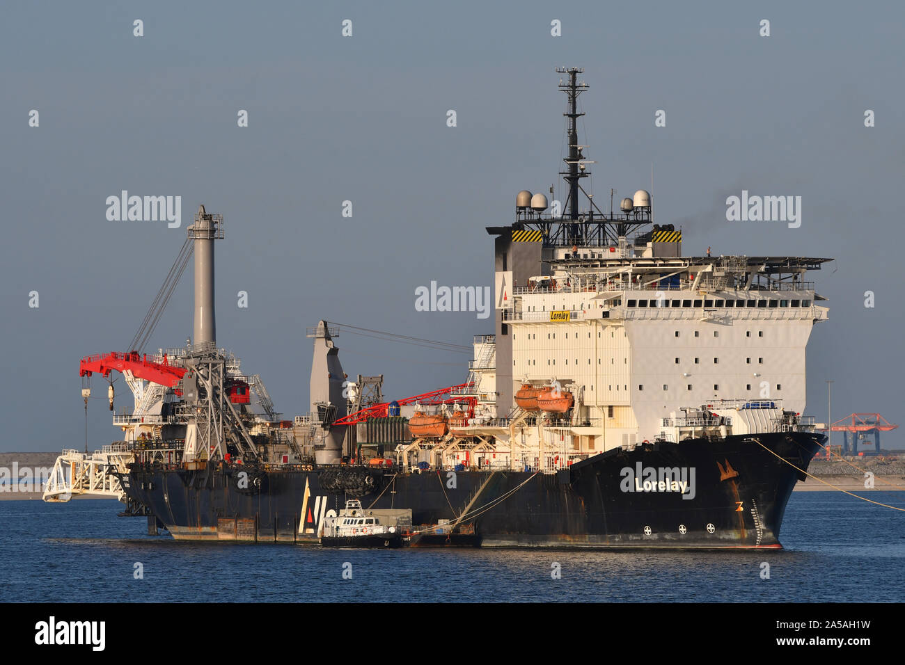 Pipe vessel hi-res stock photography and images - Alamy
