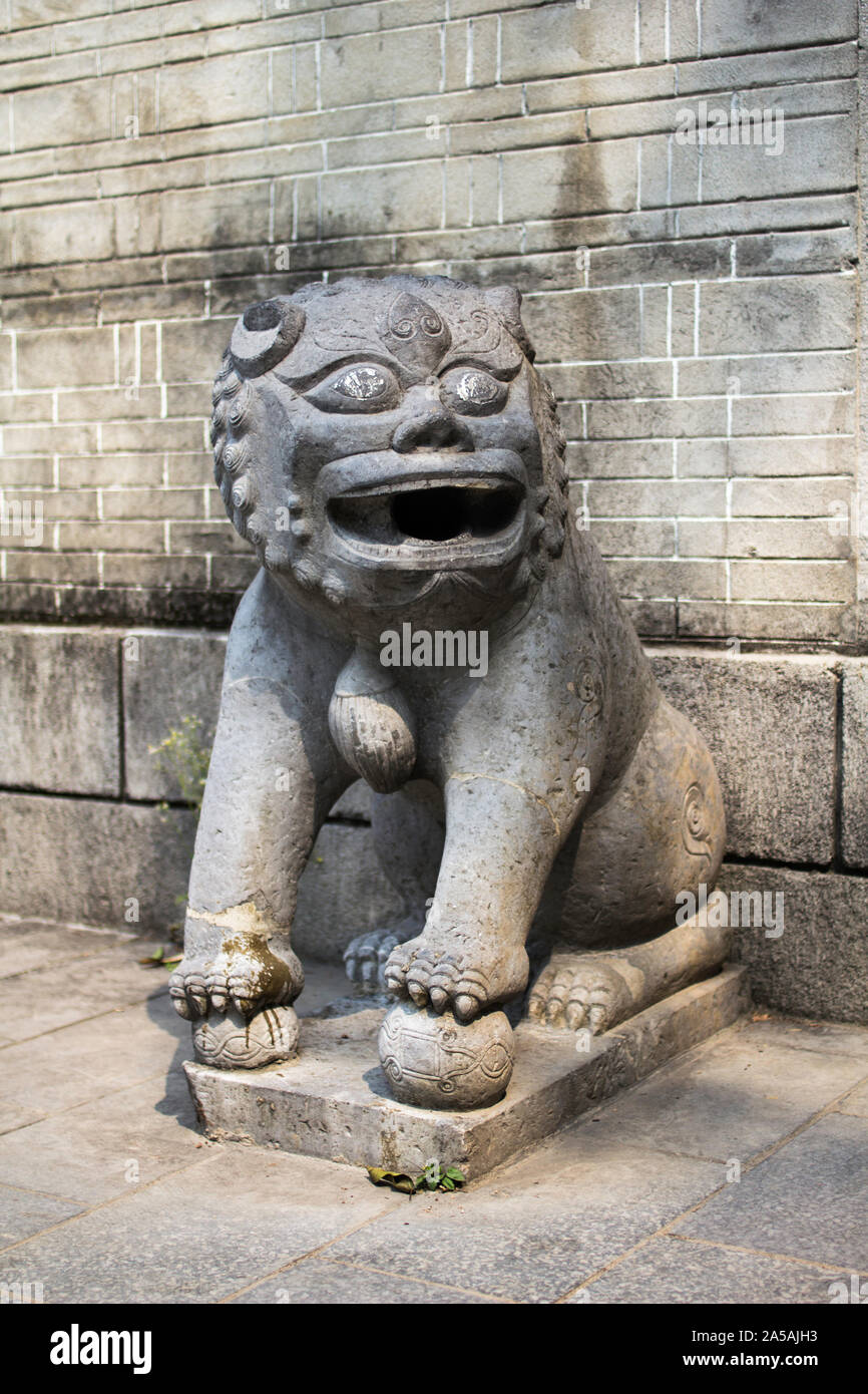 Chinese Stone Lion in Beijing Stock Photo - Alamy