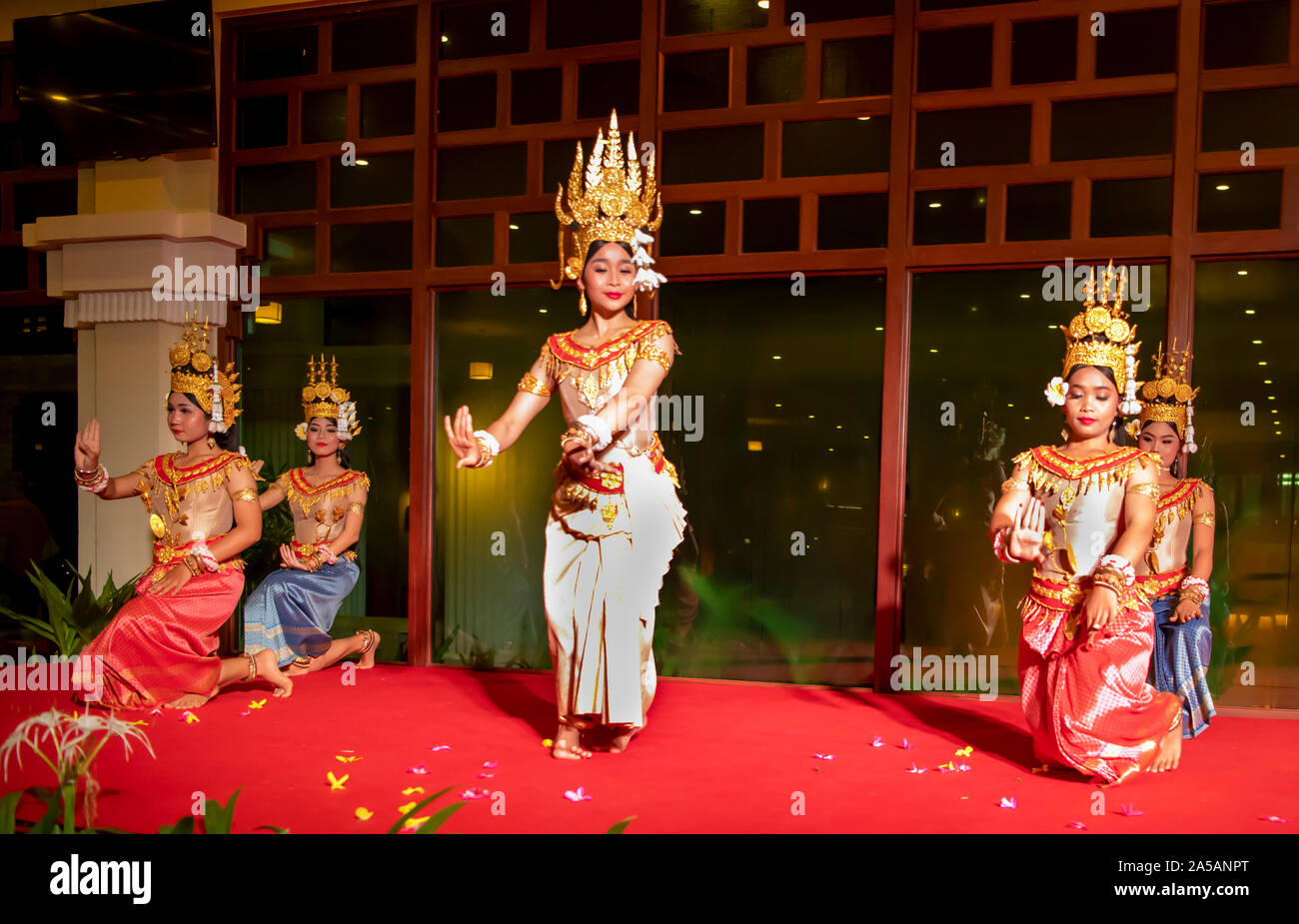 Khmer culture and tradition hi-res stock photography and images - Alamy