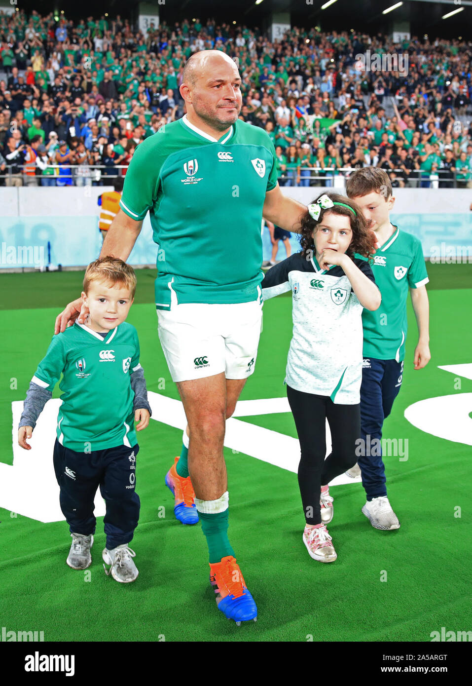 Ireland's Rory Best with his children Ben, Penny and Richie (left ...
