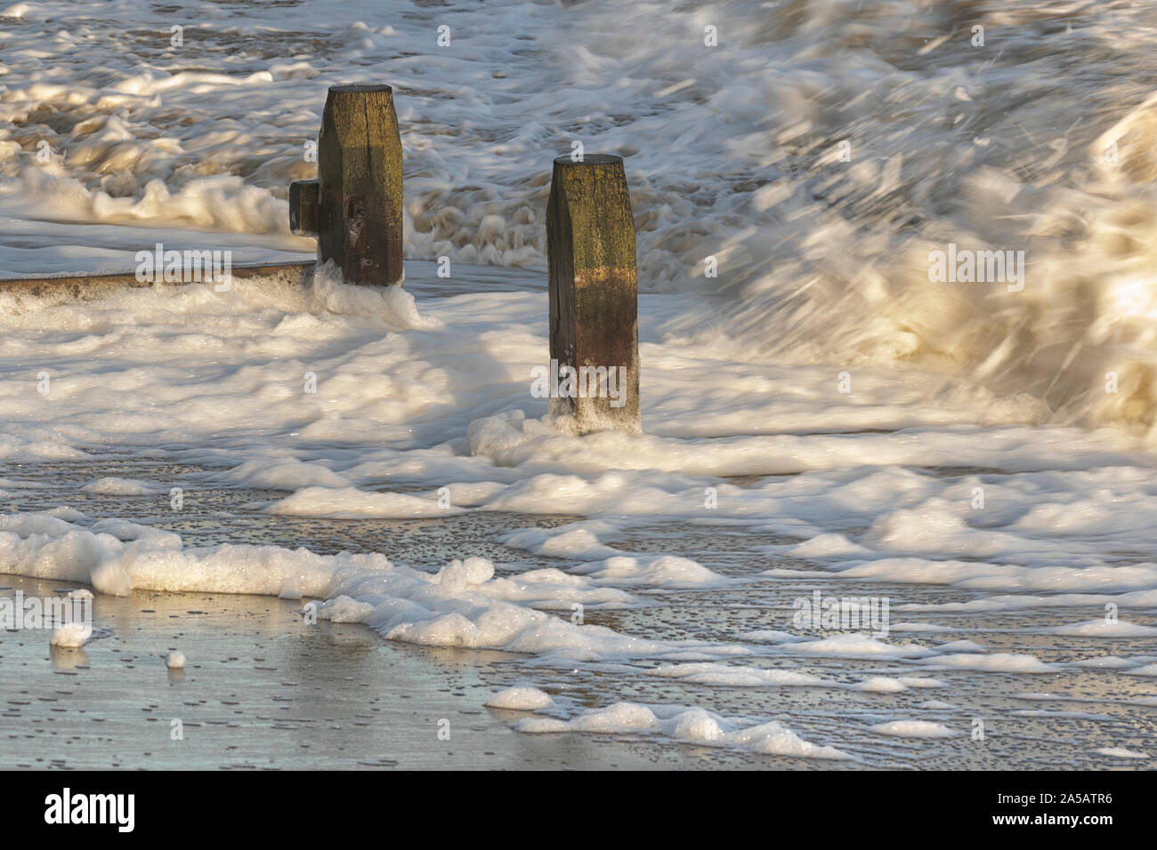 Sea sculpture, breaking waves and water Stock Photo - Alamy