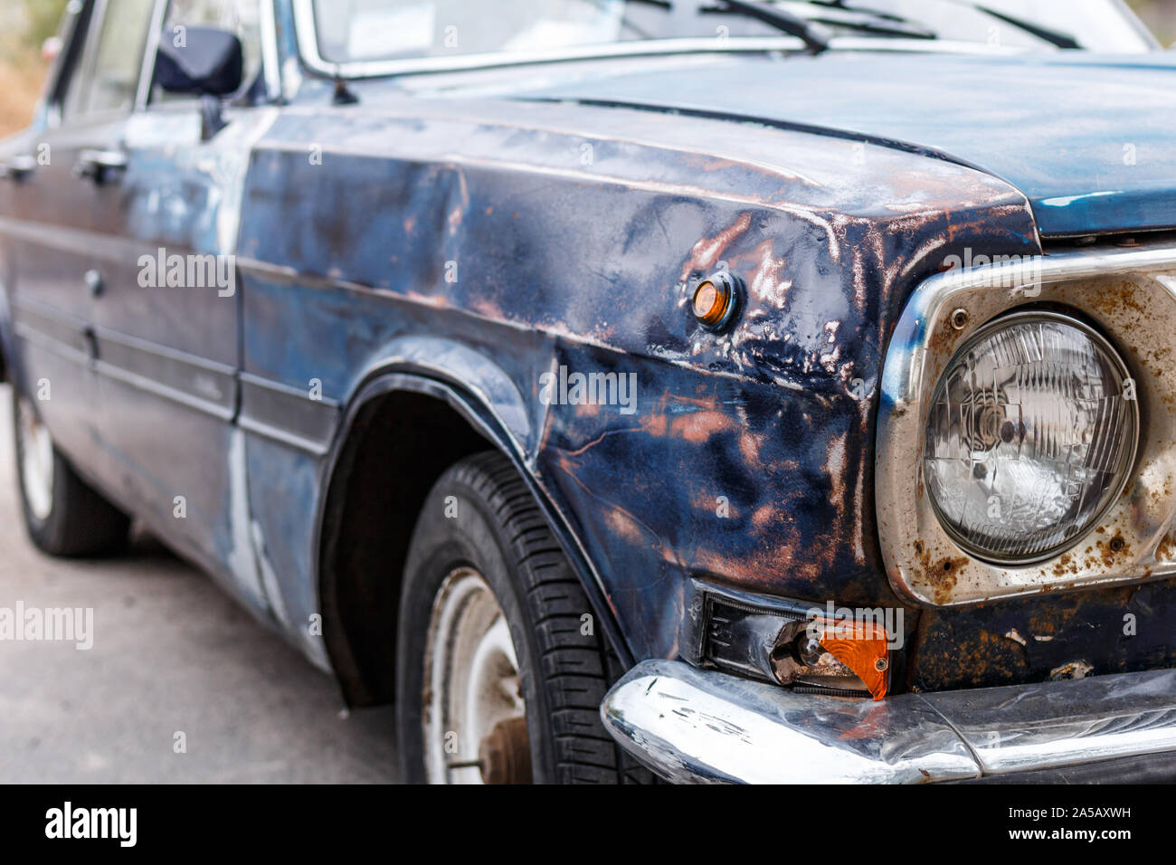 Rusty old vehicles hi-res stock photography and images - Alamy