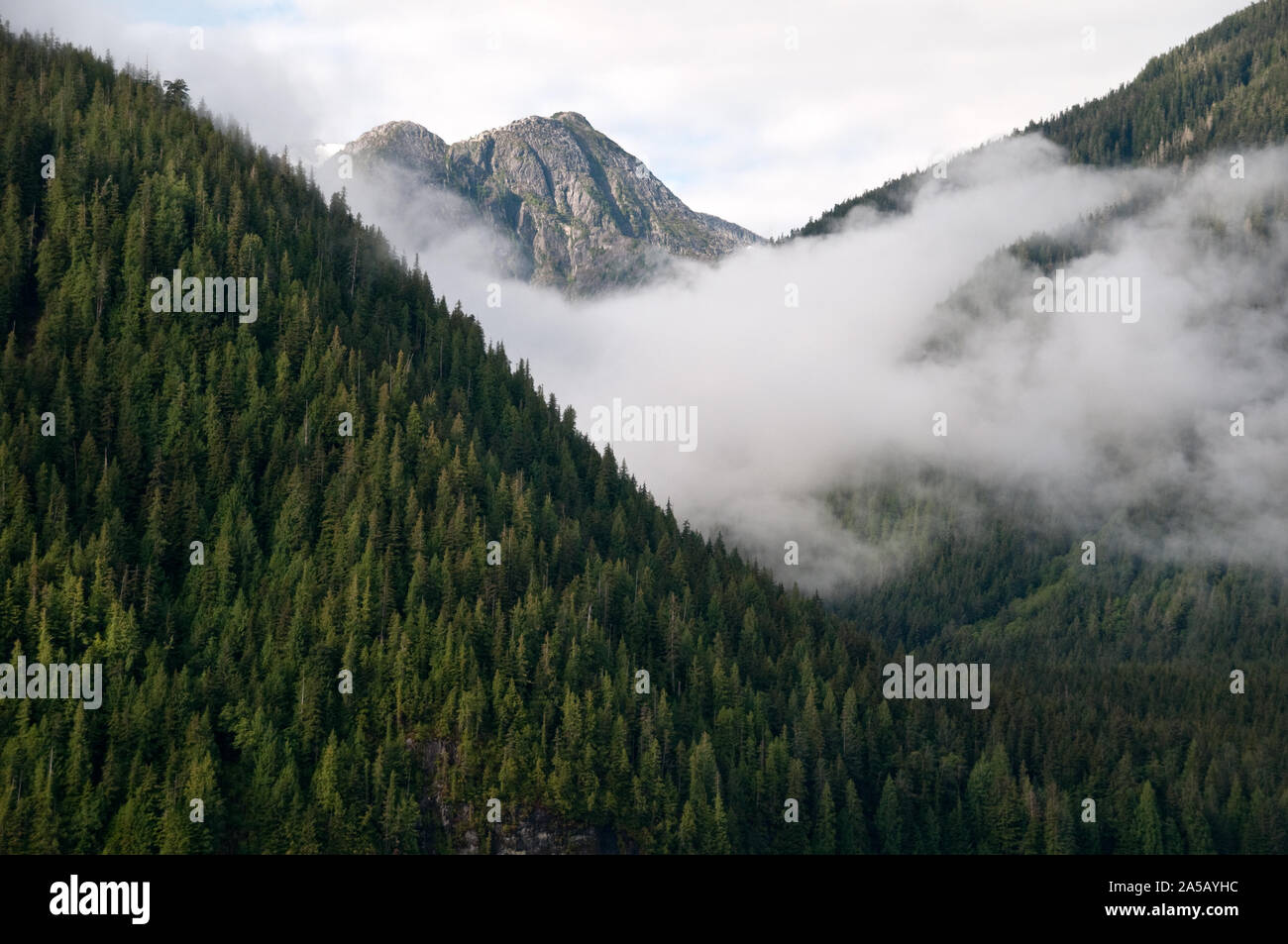 British Columbia Coast Mountains Stock Photos & British Columbia Coast ...