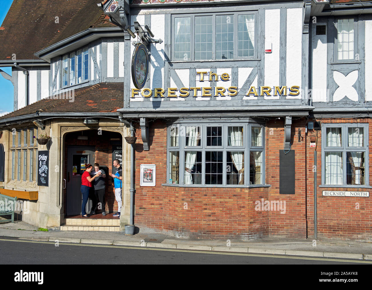 Foresters arms public house hi-res stock photography and images - Alamy