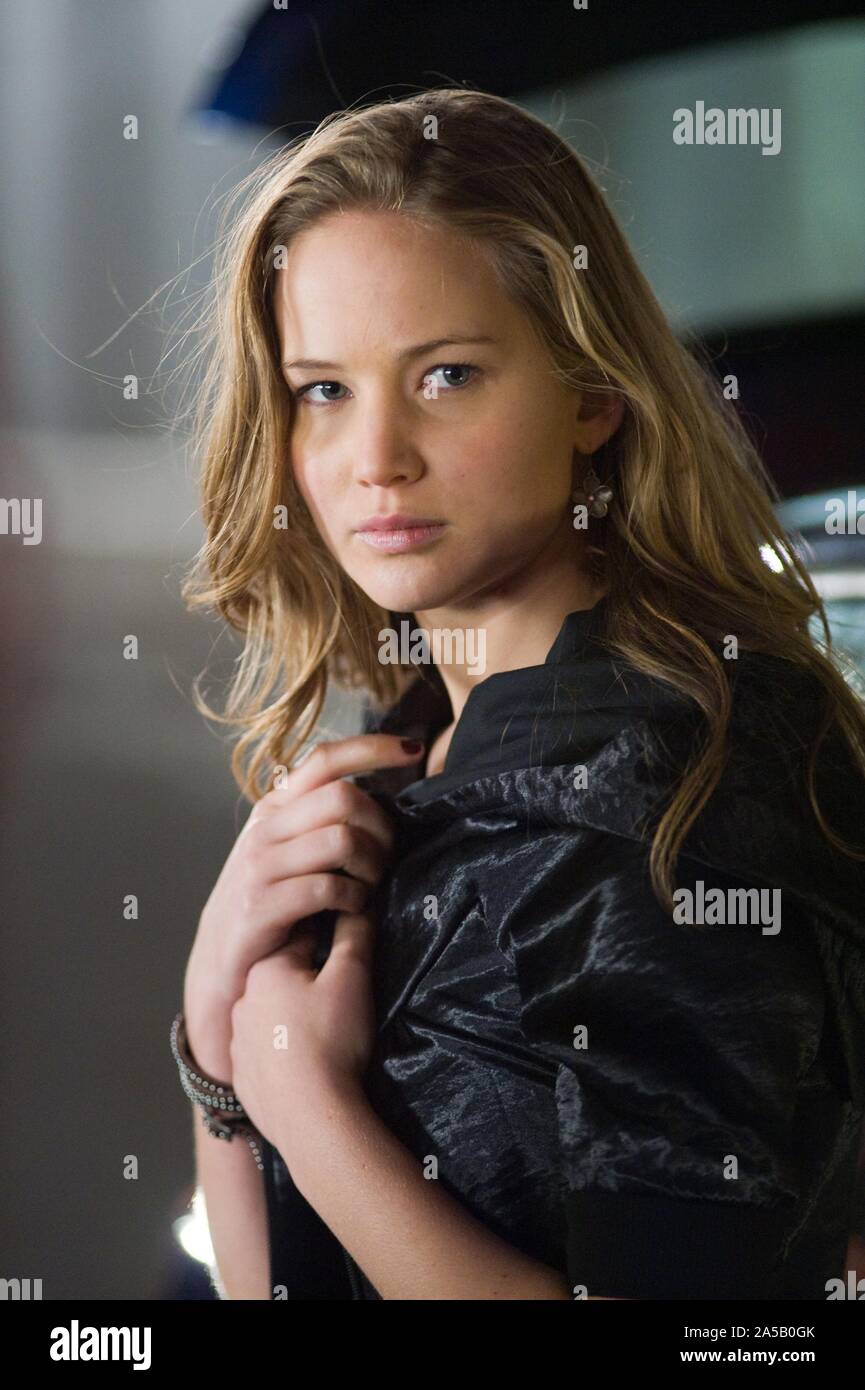 JENNIFER LAWRENCE in THE BEAVER (2011), directed by JODIE FOSTER ...
