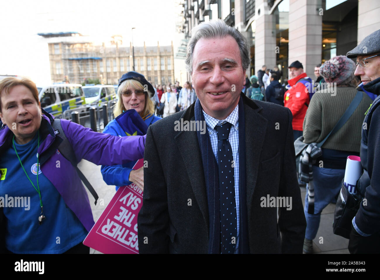 Sir oliver letwin mp in parliament square hi-res stock photography and images - Alamy