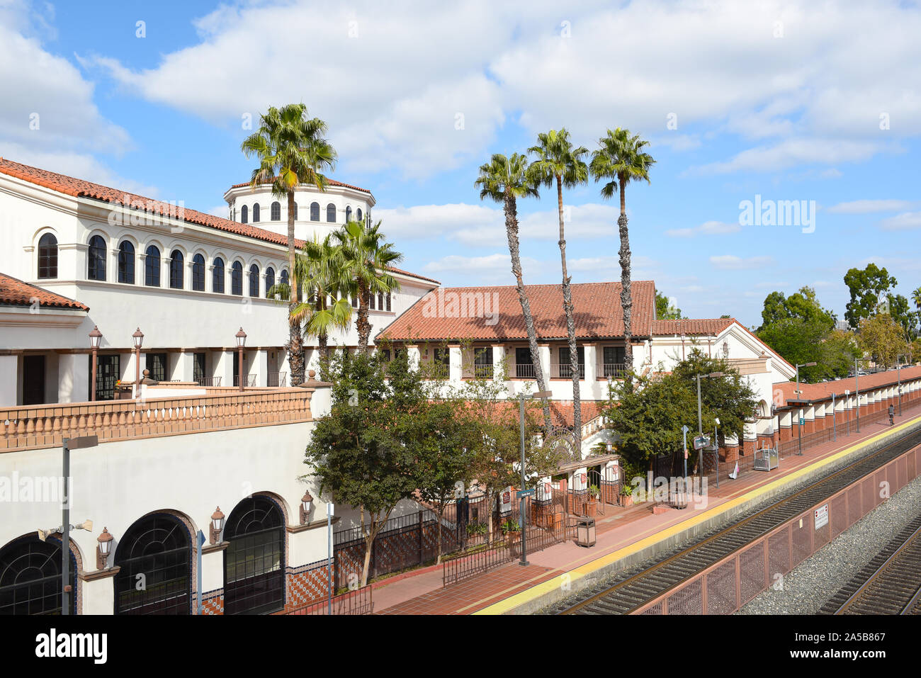 SANTA ANA, CALIFORNIA - 14 OCT 2019: Santa Ana Train Station seen from ... SANTA ANA, CALIFORNIA - 14 OCT 2019: Santa Ana Train Station seen from ...