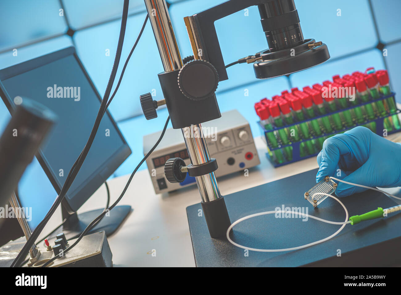 Computer laboratory medical genetic test hi-res stock photography and ...