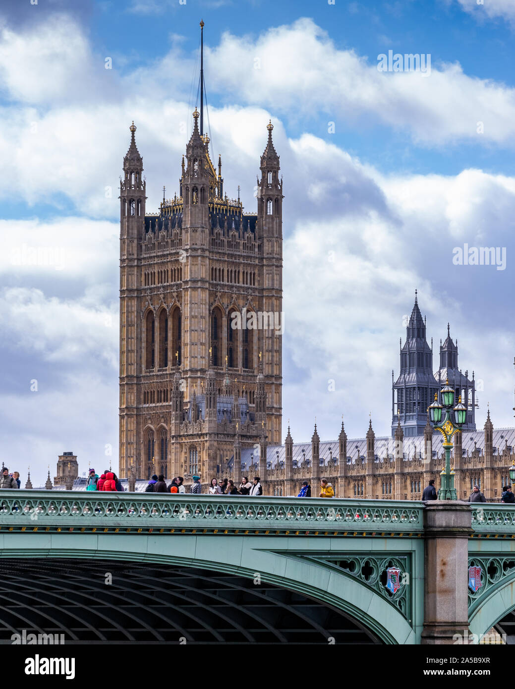 London skyline day eye hi-res stock photography and images - Alamy