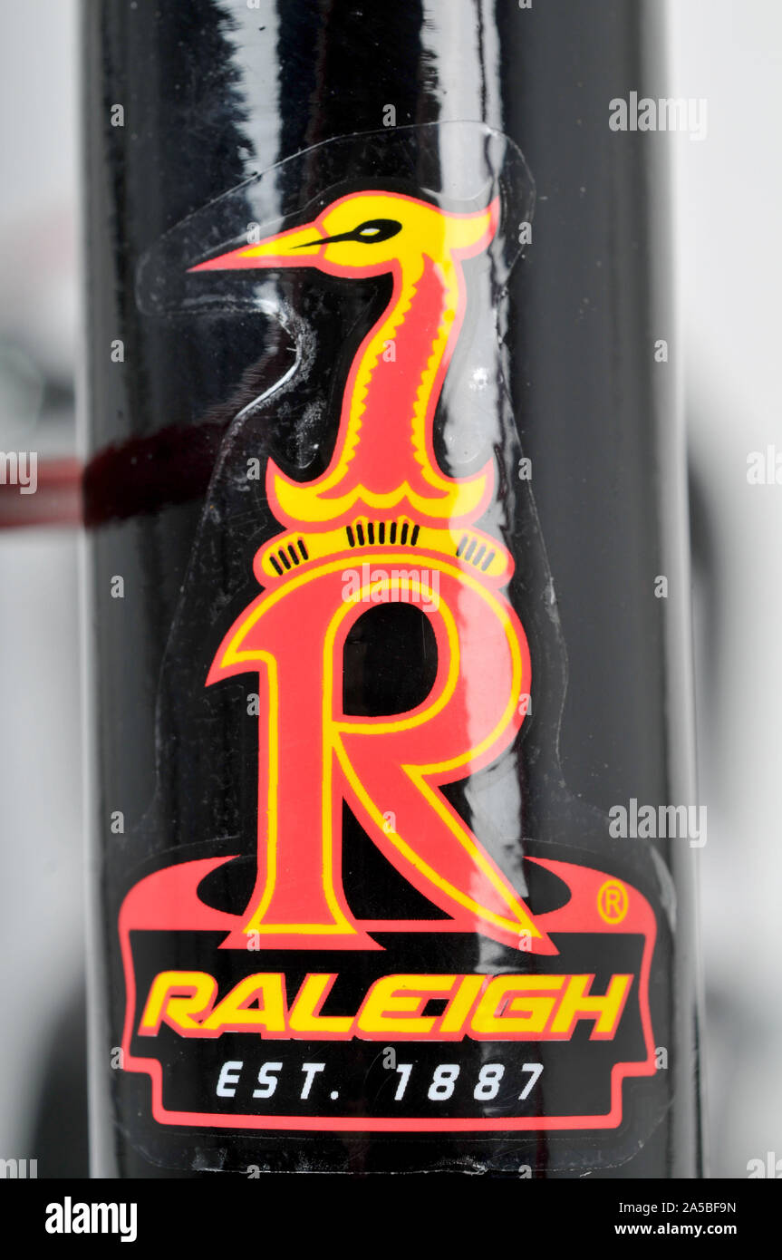 Raleigh bike logo hi-res stock photography and images - Alamy