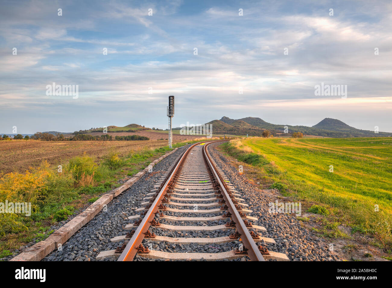 Single line railroad hi-res stock photography and images - Alamy