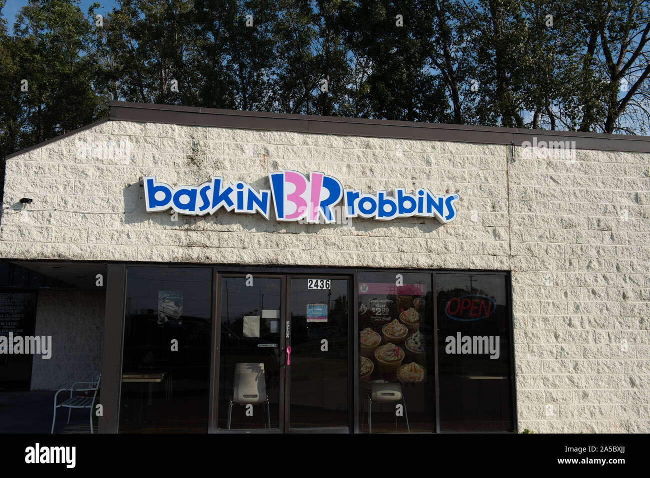 Baskin Robbins Store Front