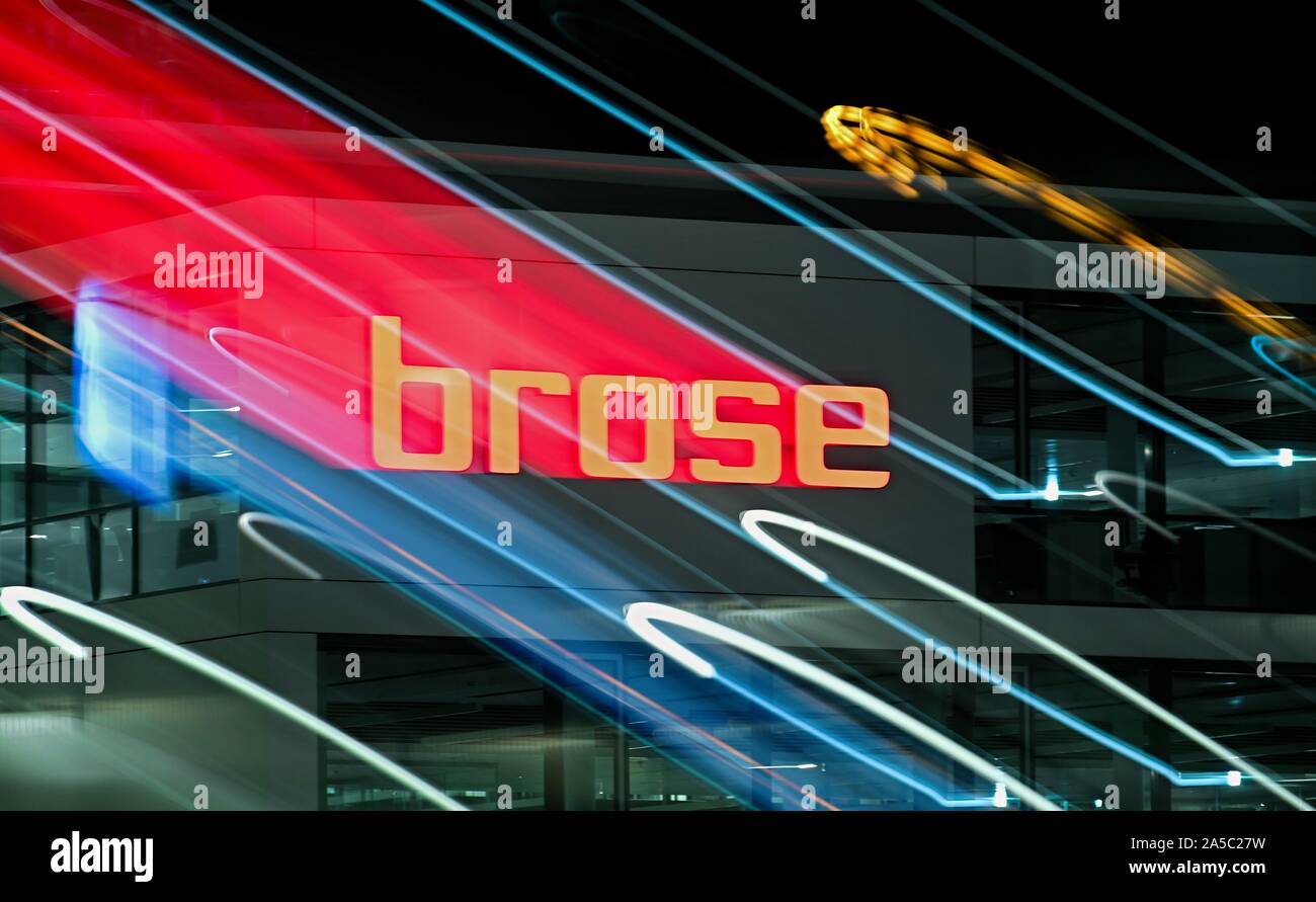 Bamberg, Germany. 19th Oct, 2019. The Brose factory is brightly lit at ...