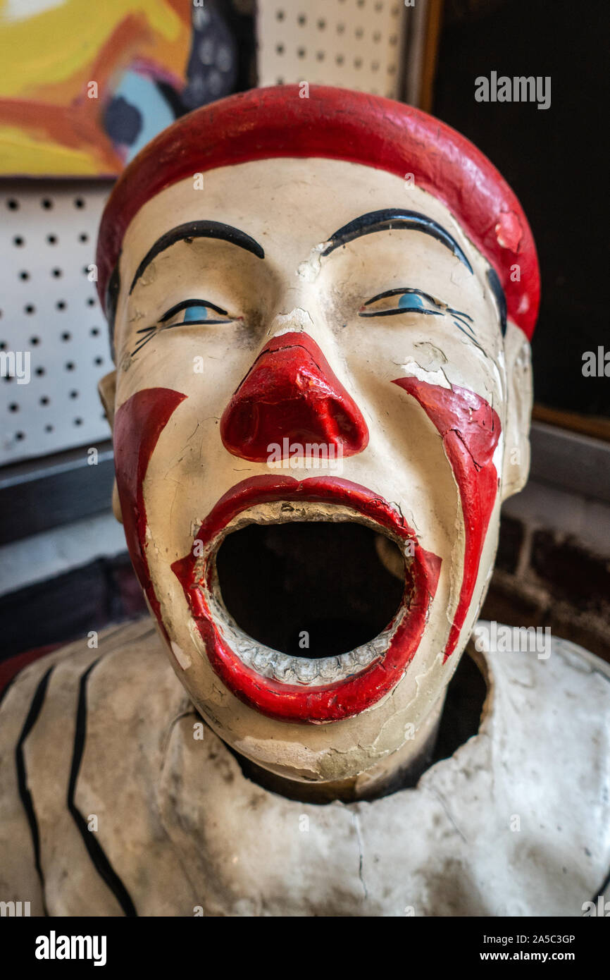 Clown with open mouth hi-res stock photography and images - Alamy