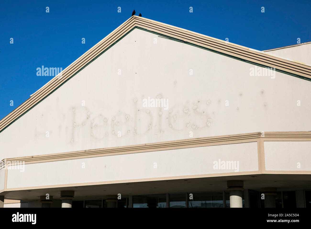 Peebles closed hi-res stock photography and images - Alamy