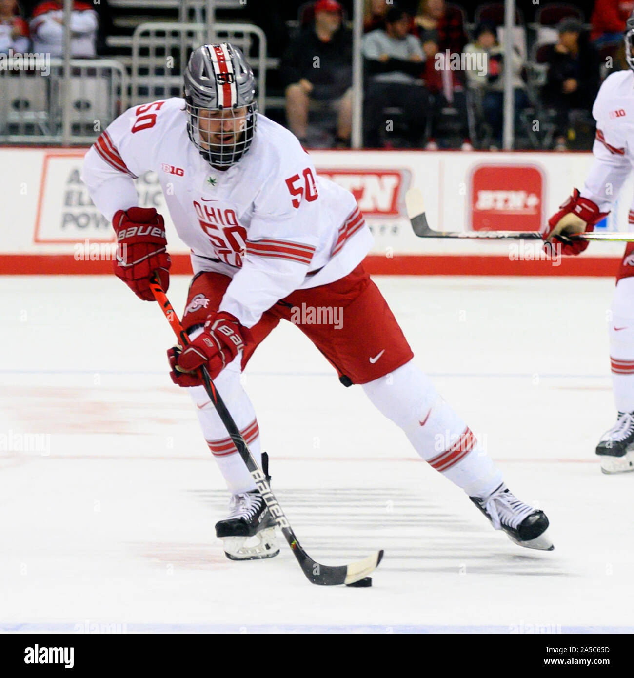 Defenseman hi-res stock photography and images - Alamy