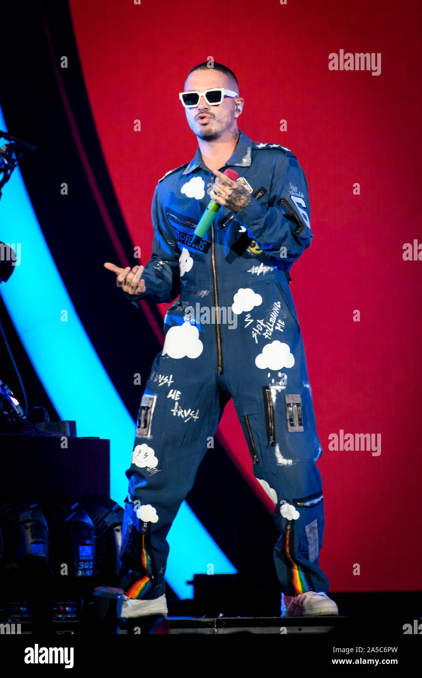 Colombian reggaeton singer, José Álvaro Osorio Balvín known ...