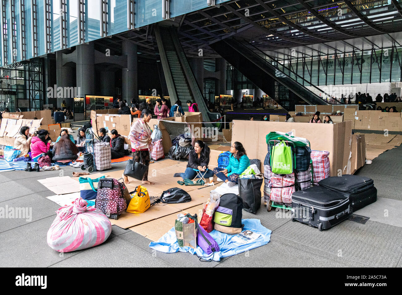 Domestic Servants High Resolution Stock Photography and Images - Alamy