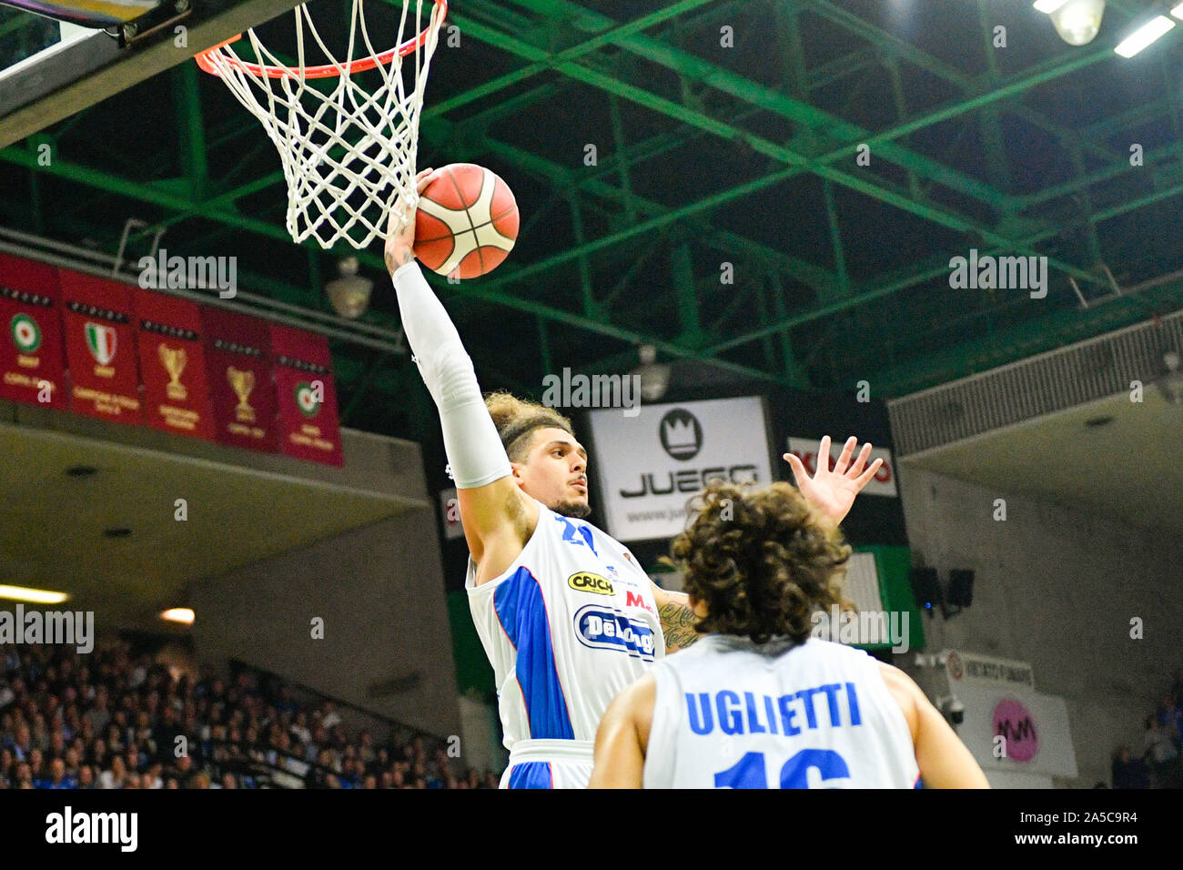 Isaac fotu of de longhi treviso hi-res stock photography and images - Alamy