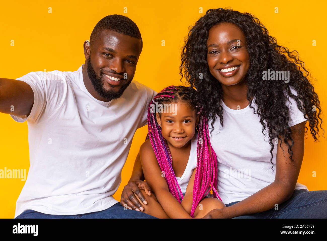 Mother daughter posing photograph hi-res stock photography and images - Alamy