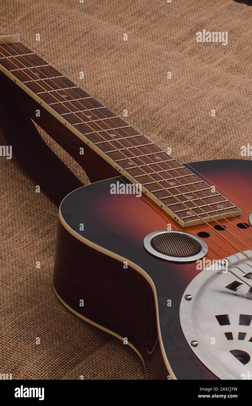 Resonator guitar hi-res stock photography and images - Alamy