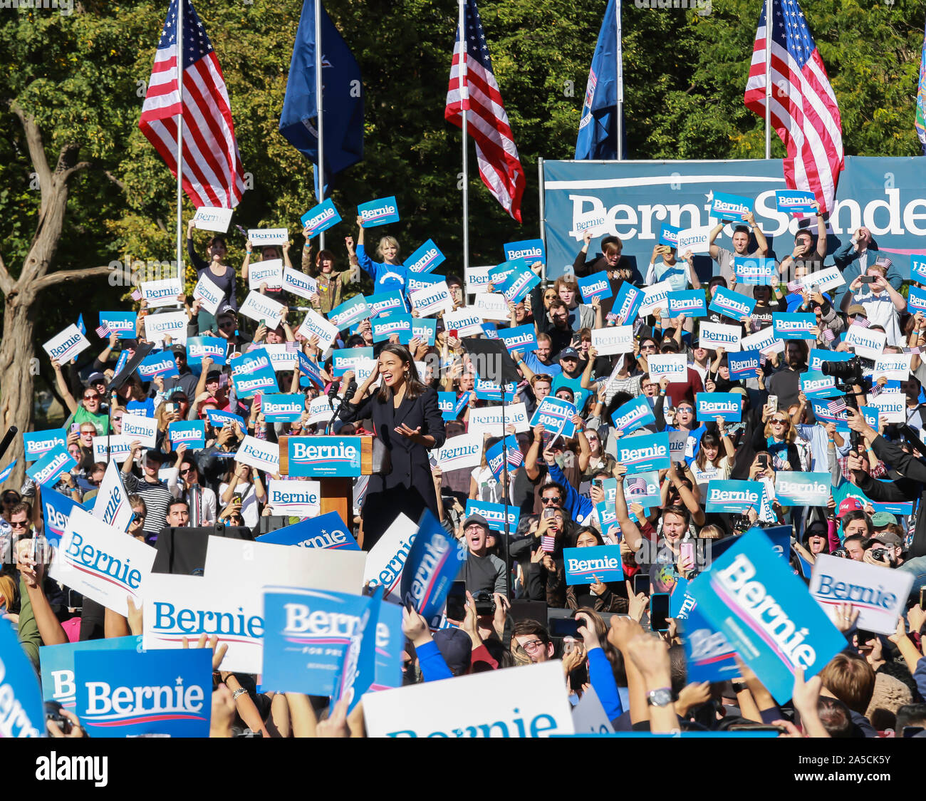 Aoc and squad hi-res stock photography and images - Alamy