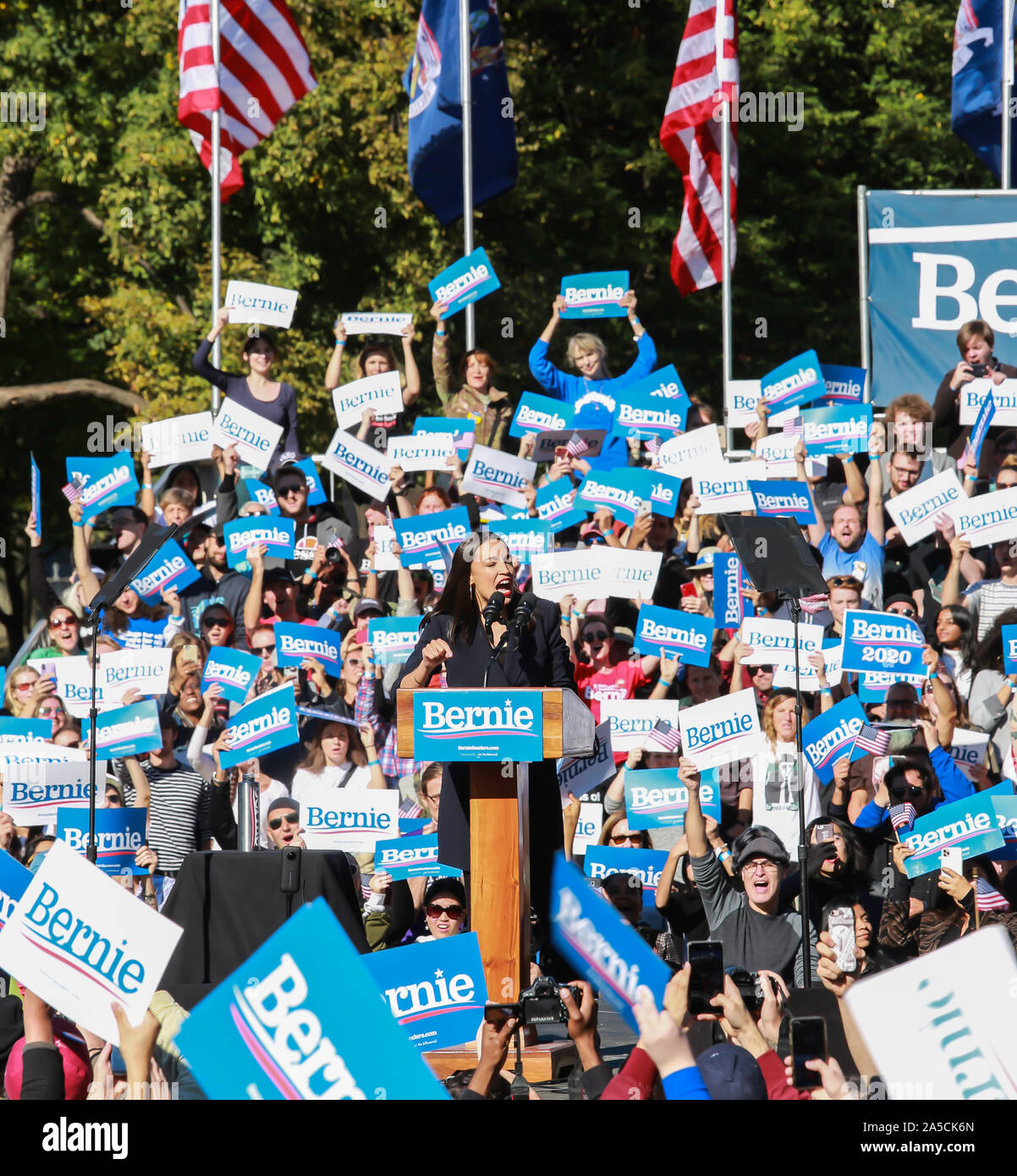 Queensbridge Park, Queens, New York, USA - October 19, 2019: huge ...