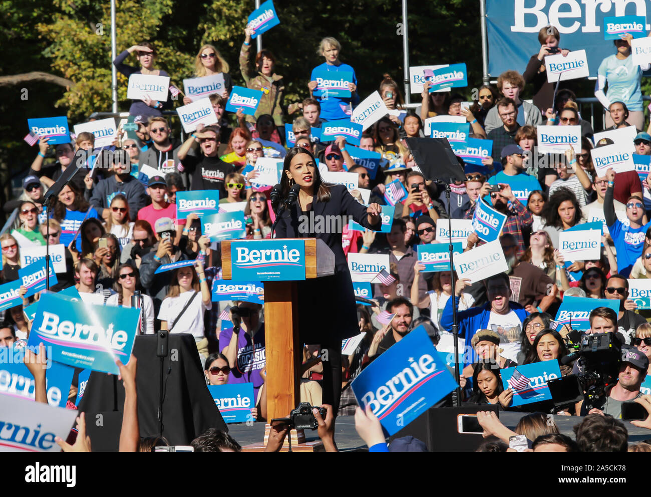 Queensbridge Park, Queens, New York, USA - October 19, 2019: huge ...