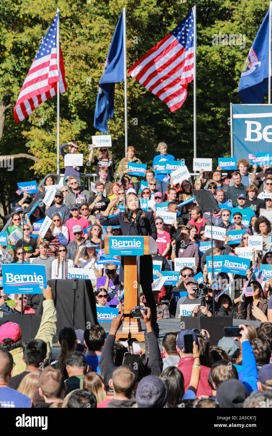 Queensbridge Park, Queens, New York, USA - October 19, 2019: huge ...
