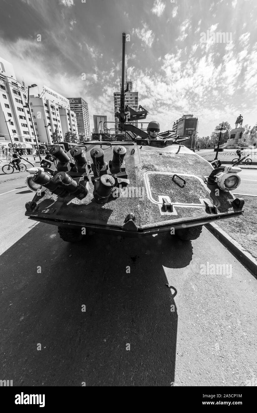 Tanks in Santiago. Riots at Santiago de Chile city centre. The army ...