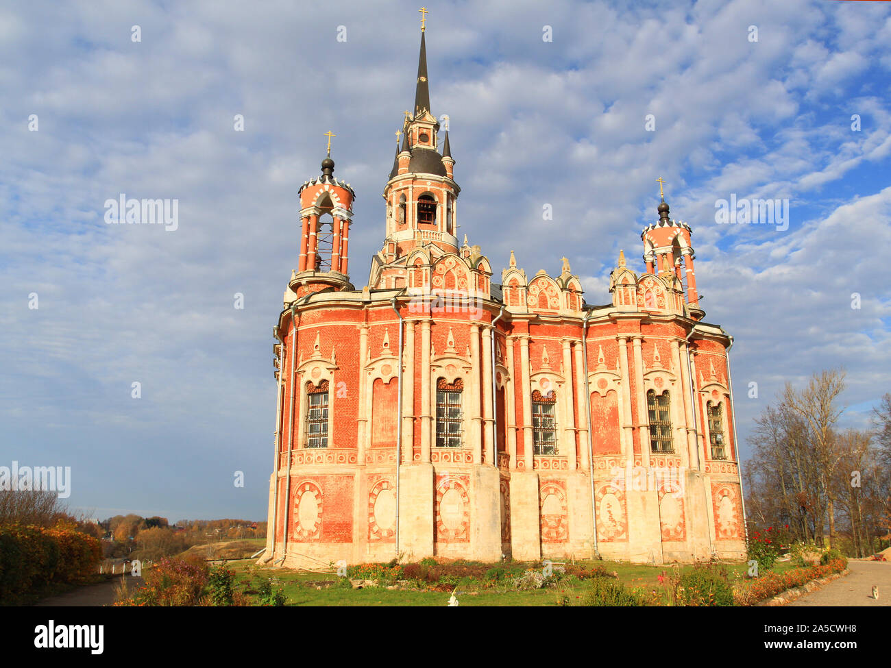 Photo landscape beautiful Gothic Orthodox Church in the Russian city of ...