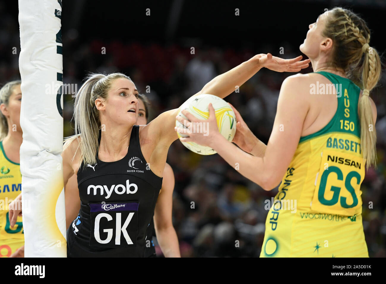 Caitlin bassett australia netball hi-res stock photography and images - Alamy