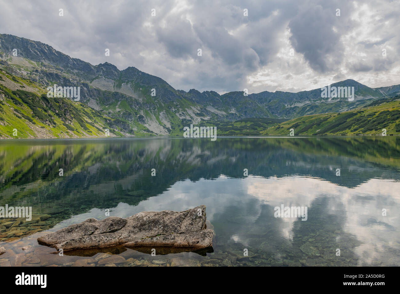 The Valley of Five Lakes (Dolina Pięciu Stawów) Tatra National Park ...
