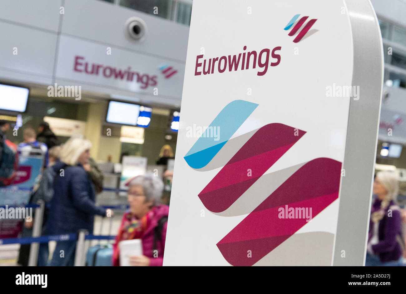 Eurowings flight attendant hi-res stock photography and images - Alamy
