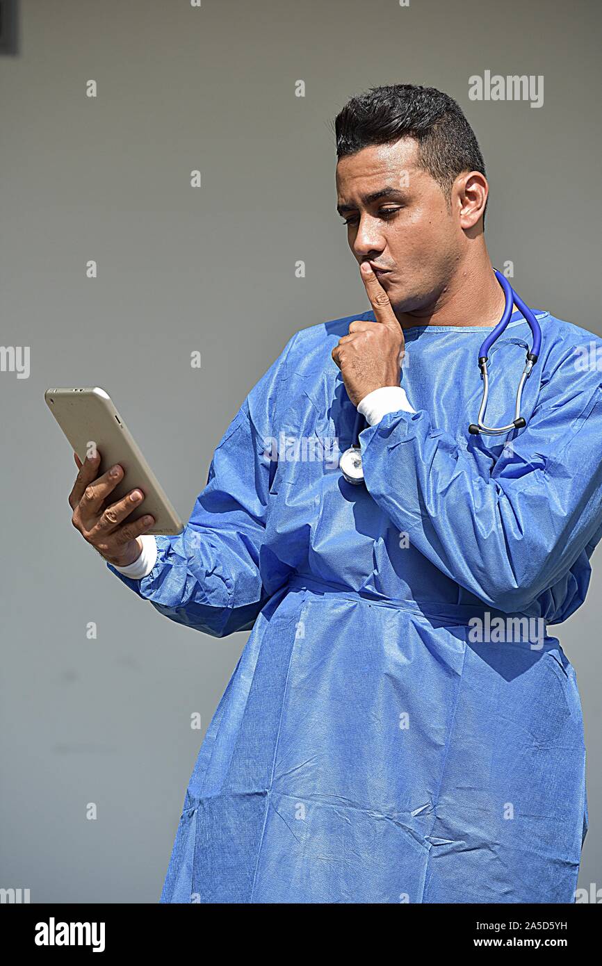 Doctor decide hi-res stock photography and images - Alamy