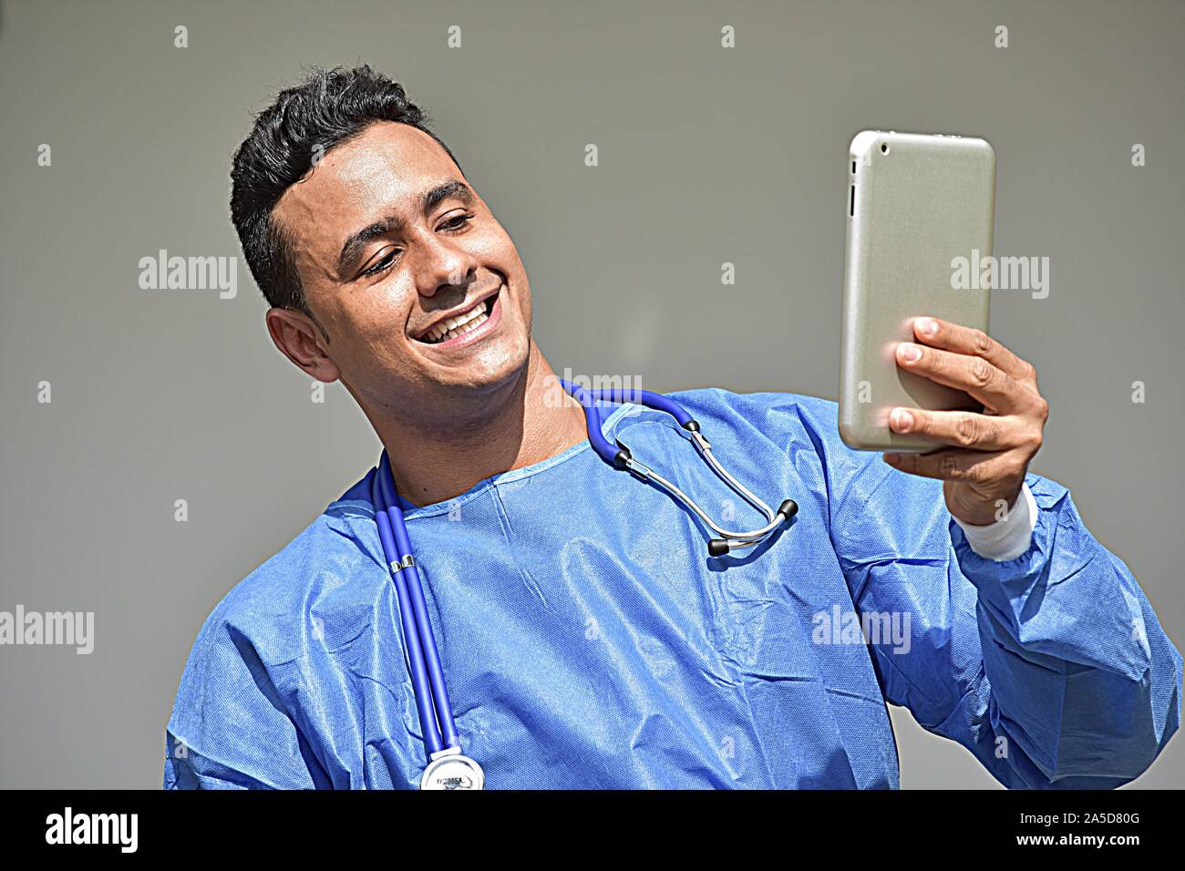 Scrub tech hi-res stock photography and images - Alamy
