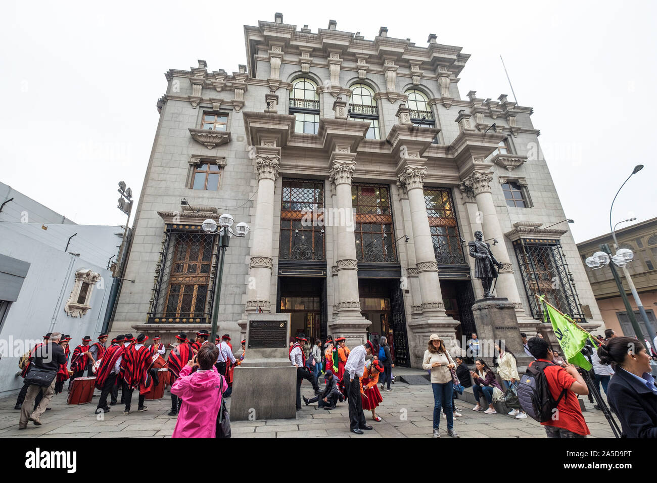 Lima peru la merced hi-res stock photography and images - Alamy