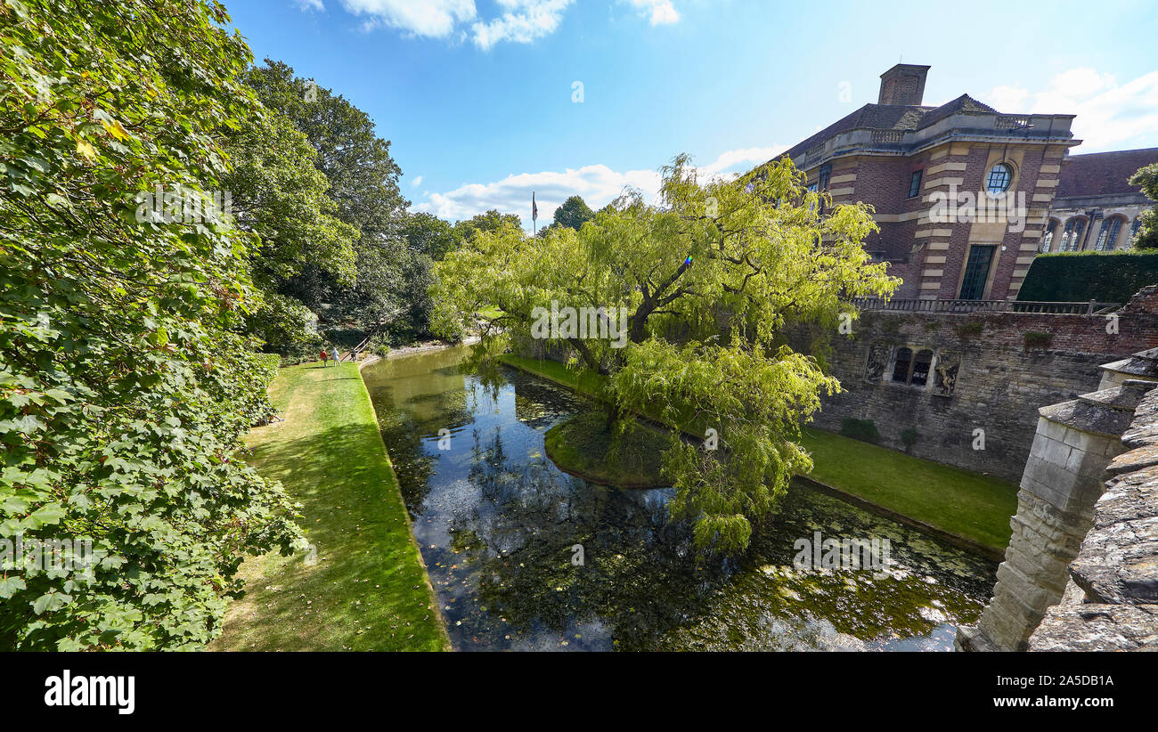 Eltham palace garden hi-res stock photography and images - Alamy