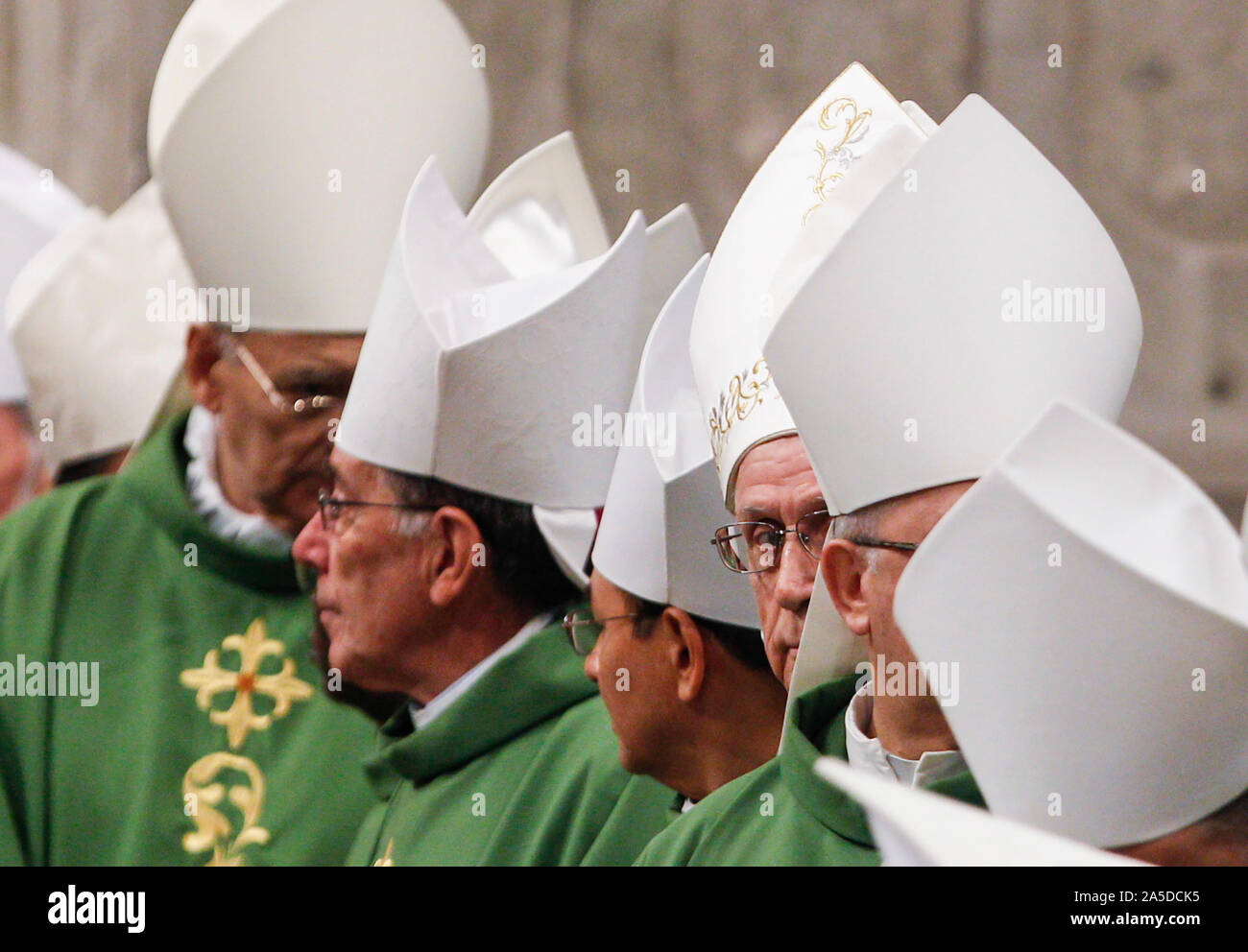 Vatican, Vatican City, Italy. 20th Oct 20th19. Bishops attend a mass ...