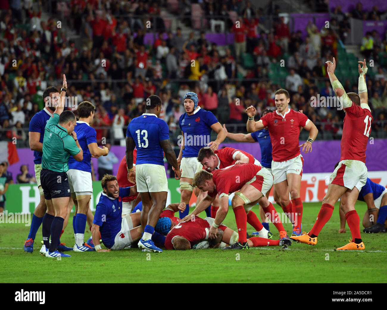 Wales' Ross Moriarty scores his sides second try during the 2019 Rugby ...