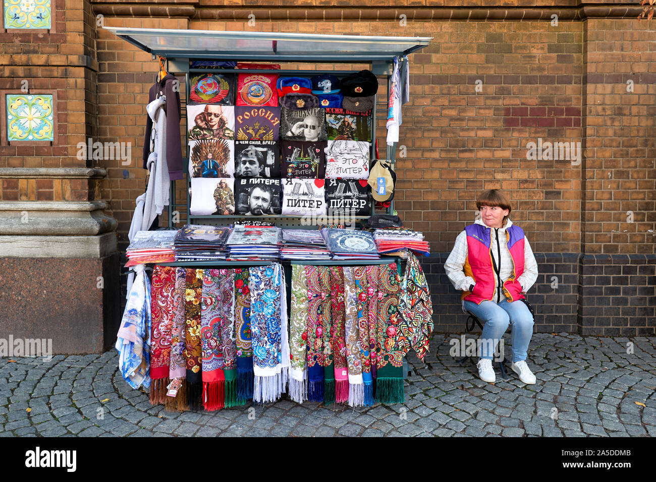 Russia Souvenirs High Resolution Stock Photography and Images - Alamy