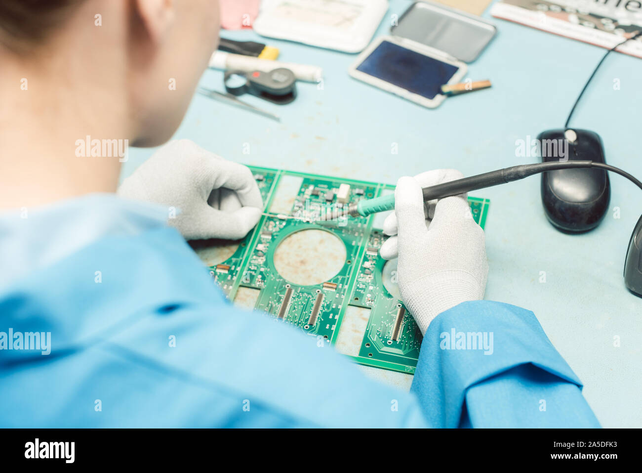 Soldering process hi-res stock photography and images - Alamy