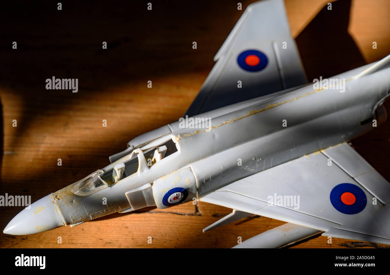 Airfix 1 72 scale model aircraft kit hi-res stock photography and ...