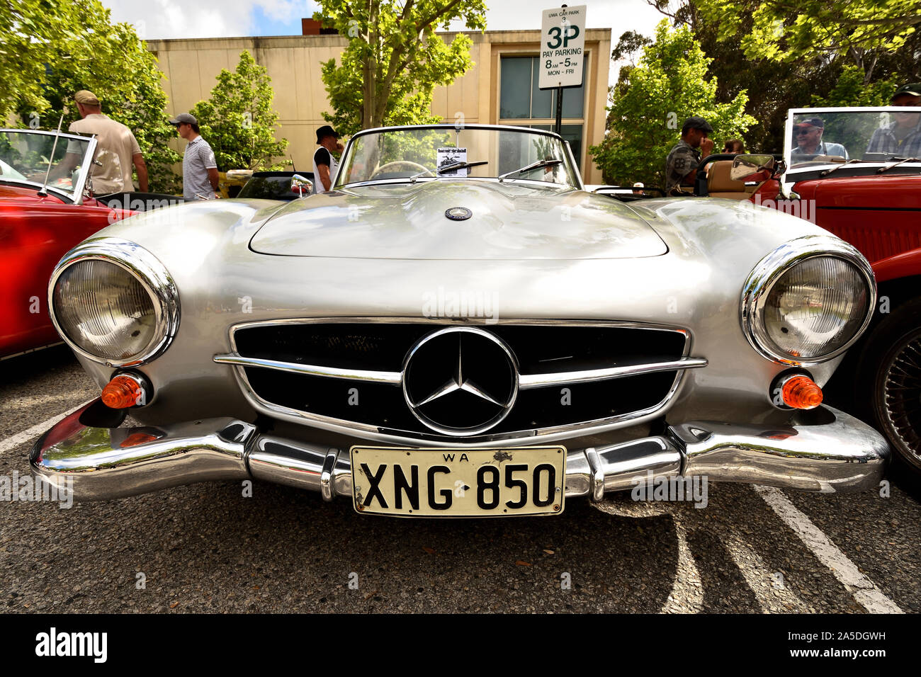 Classic mercedes convertible hi-res stock photography and images - Alamy