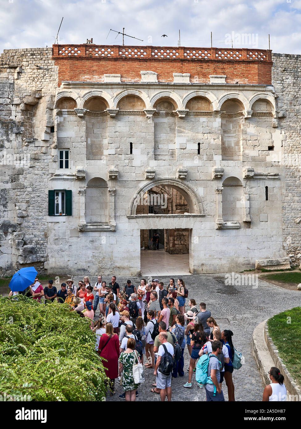 Split Guide High Resolution Stock Photography and Images - Alamy