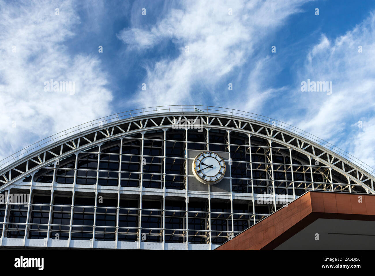 Manchester central clock hi-res stock photography and images - Alamy