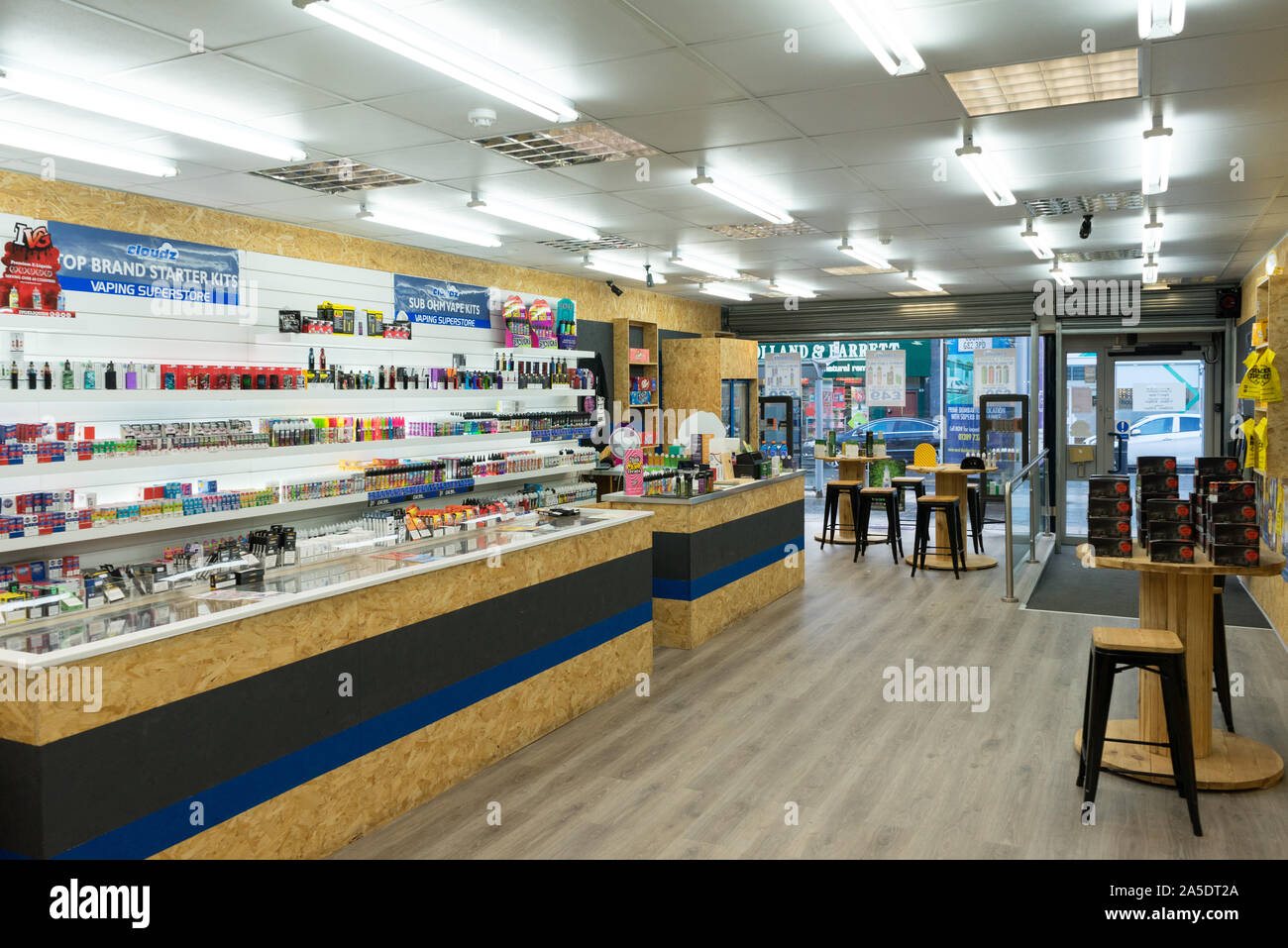 The full shelves of a popular Scottish vape shop Stock Photo - Alamy
