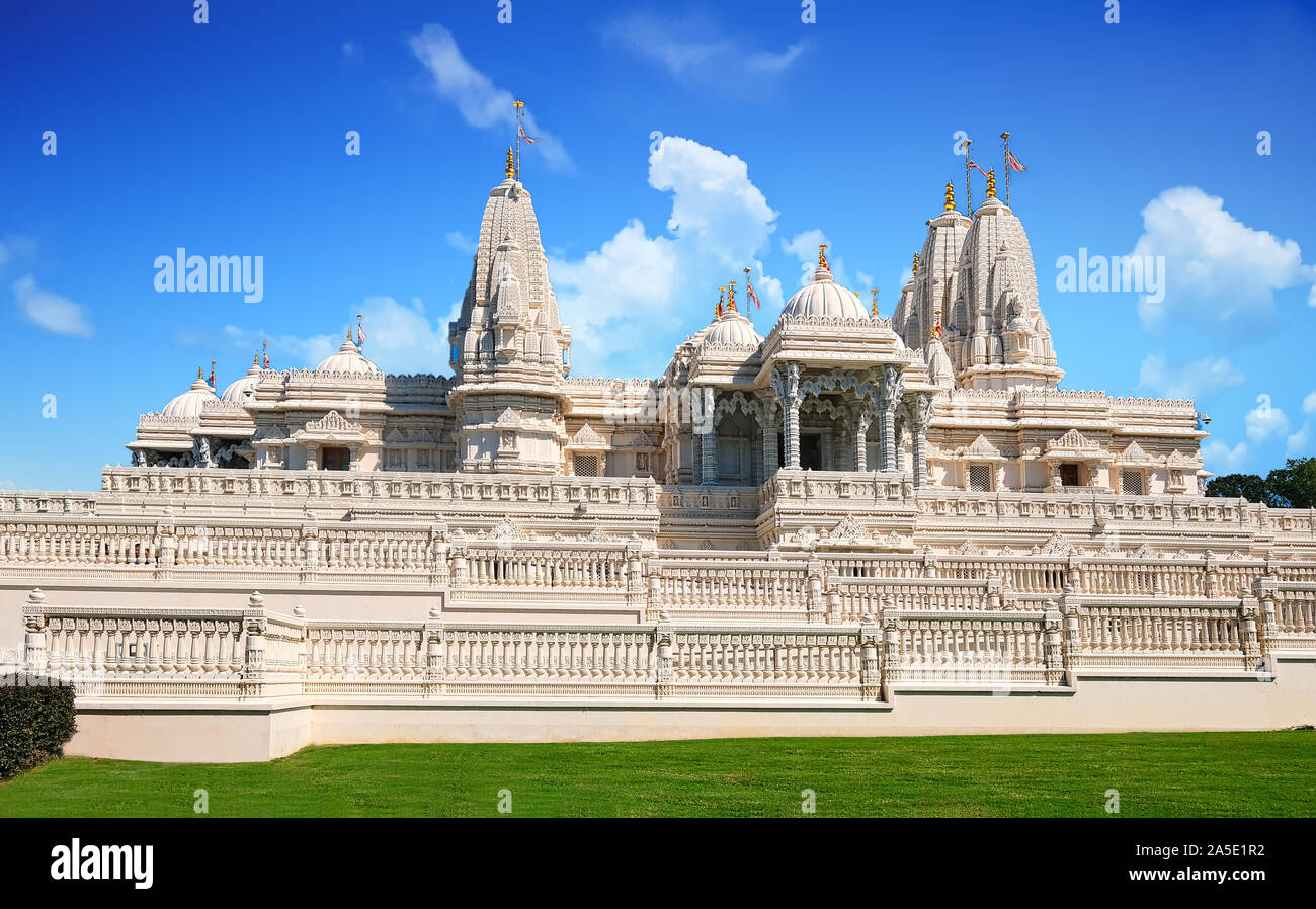 Baps shri swaminarayan mandir hi-res stock photography and images - Alamy