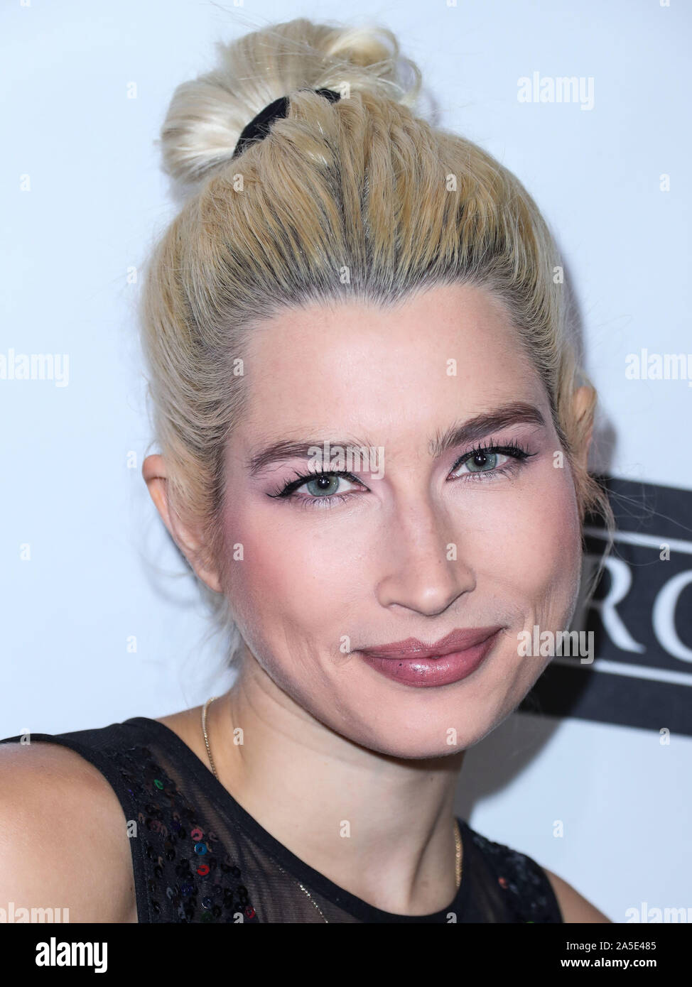 BEVERLY HILLS, LOS ANGELES, CALIFORNIA, USA - OCTOBER 19: Courtney Anne ...