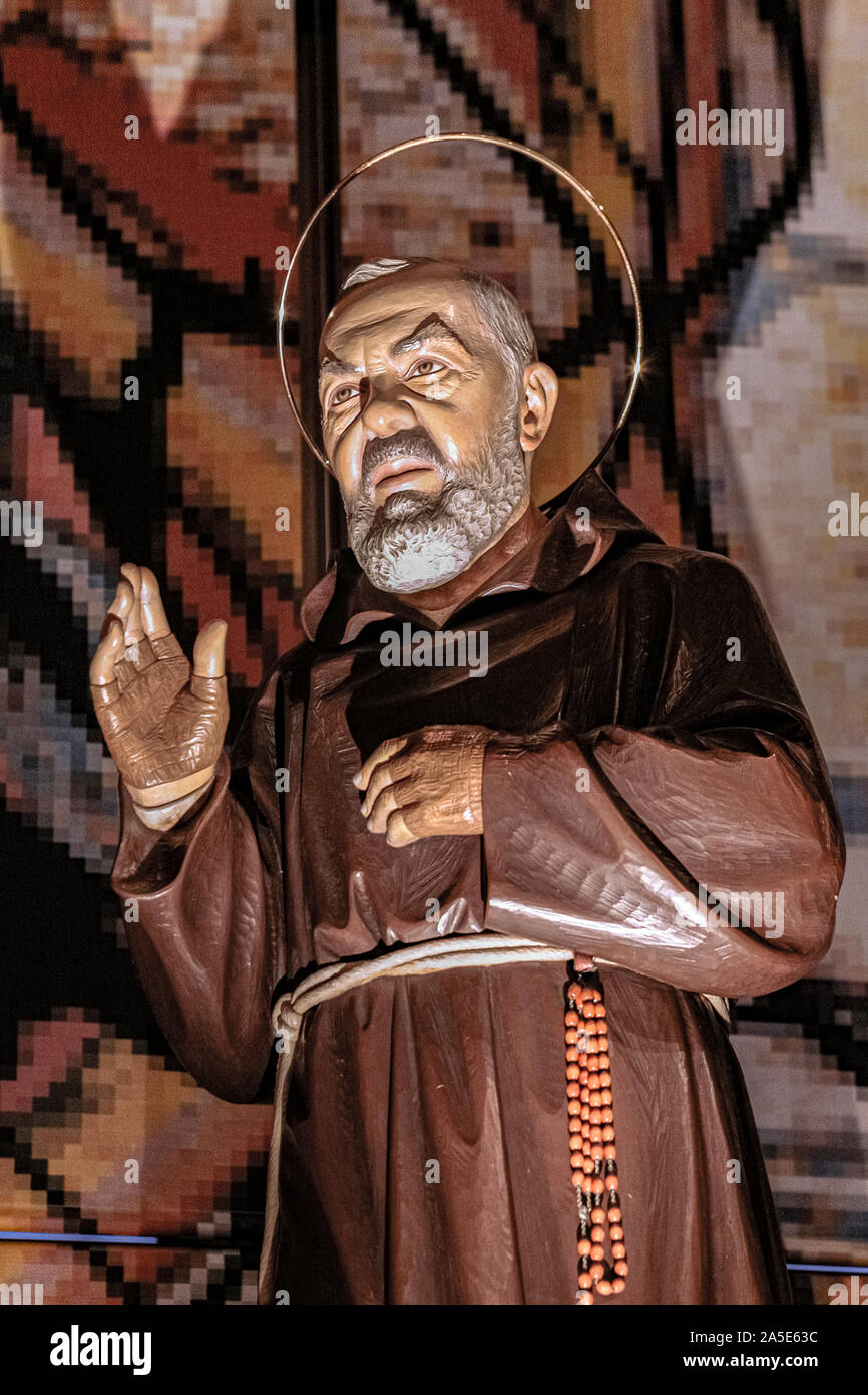 Padre pio san giovanni rotondo hi-res stock photography and images - Alamy